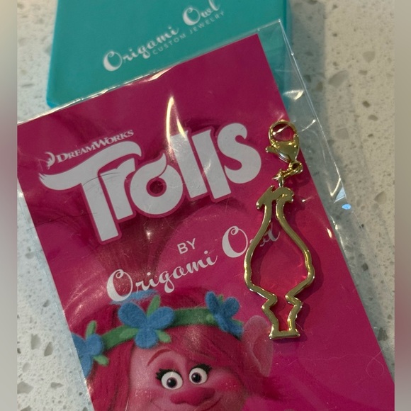 Origami Owl | Jewelry | New Trolls Origami Owl Satin Chenille Gold Ton ...